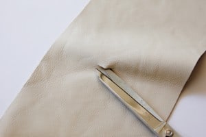 round zipper case tutorial - see kate sew