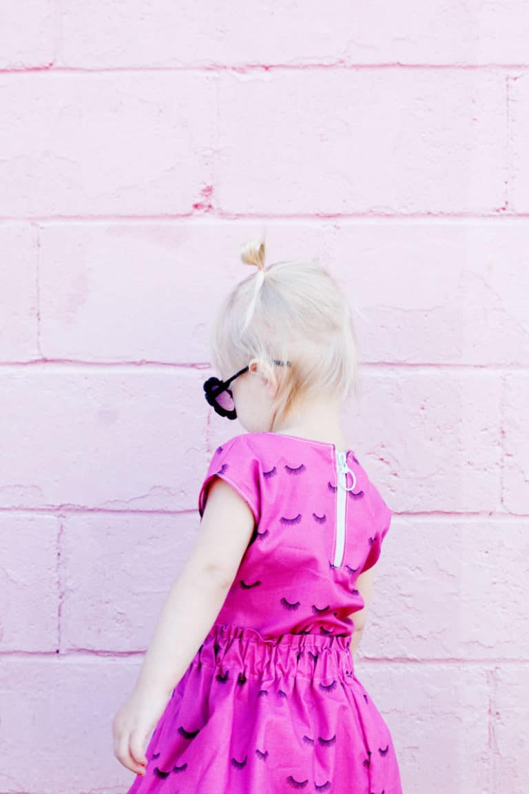 Elastic Gathered Skirt Tutorial with the Zippy Top - see kate sew