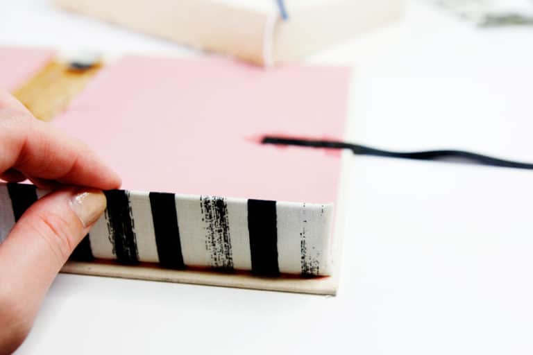 How to make a DIY Zipper Book Purse - see kate sew