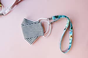 Face Mask Holder Strap DIY - Lanyard with clips - see kate sew
