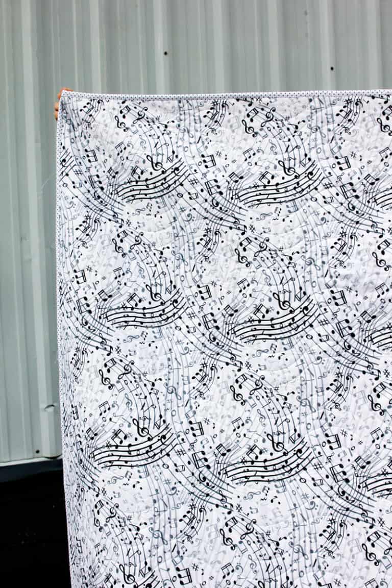 The Sheet Music Quilt Pattern - Quilt for Music Lovers - see kate sew