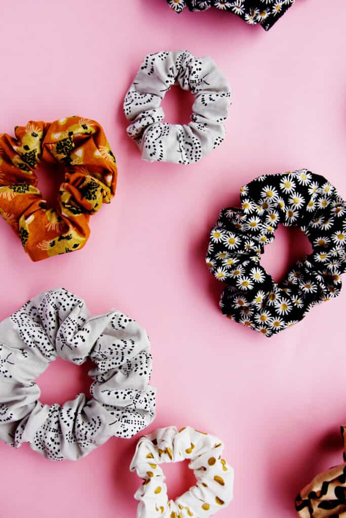 how to sew a scrunchie - easy tutorial - see kate sew