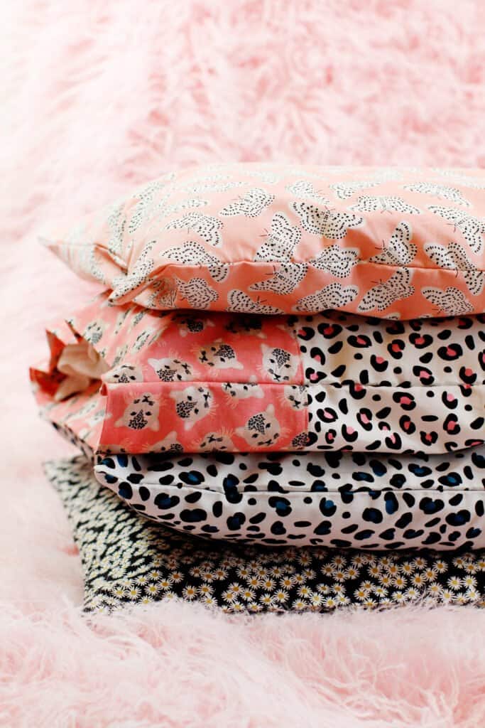 Pillowcase Sewing Pattern - Easy Tutorial - see kate sew