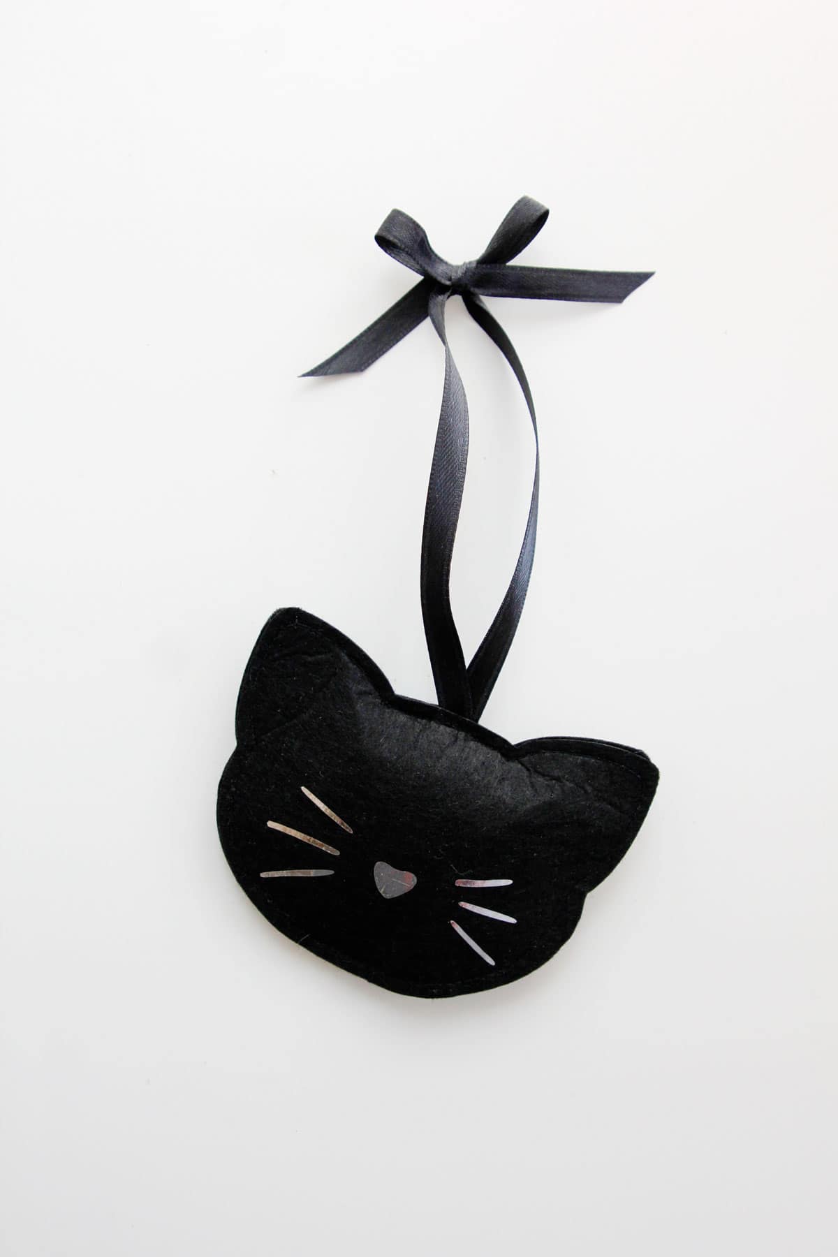 How to Make a Cat Ornament - see kate sew