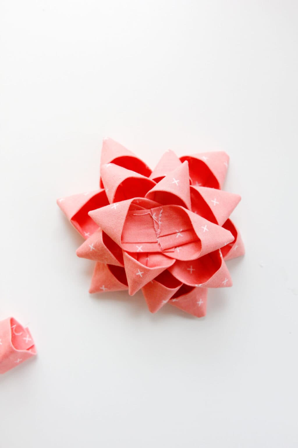 DIY Christmas Gift Bows with Fabric - see kate sew