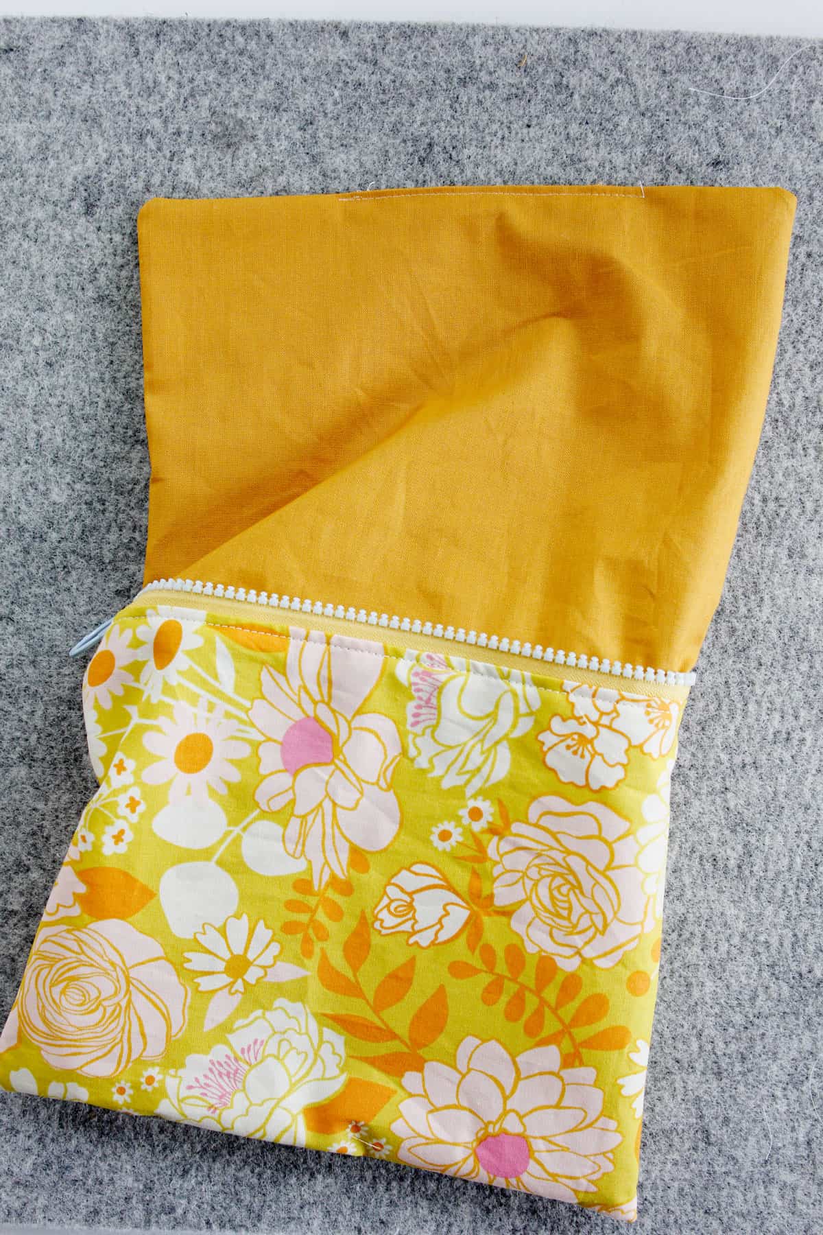 How To Make An Accordion Zipper Pouch (With Pictures) - see kate sew