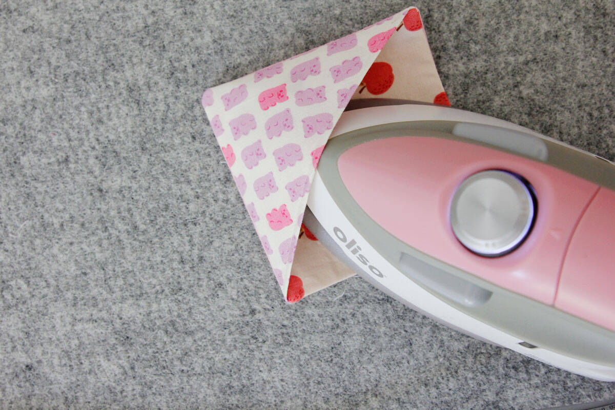 Corner Bookmark Sewing Pattern - Easy Scrap Sewing Project - see kate sew