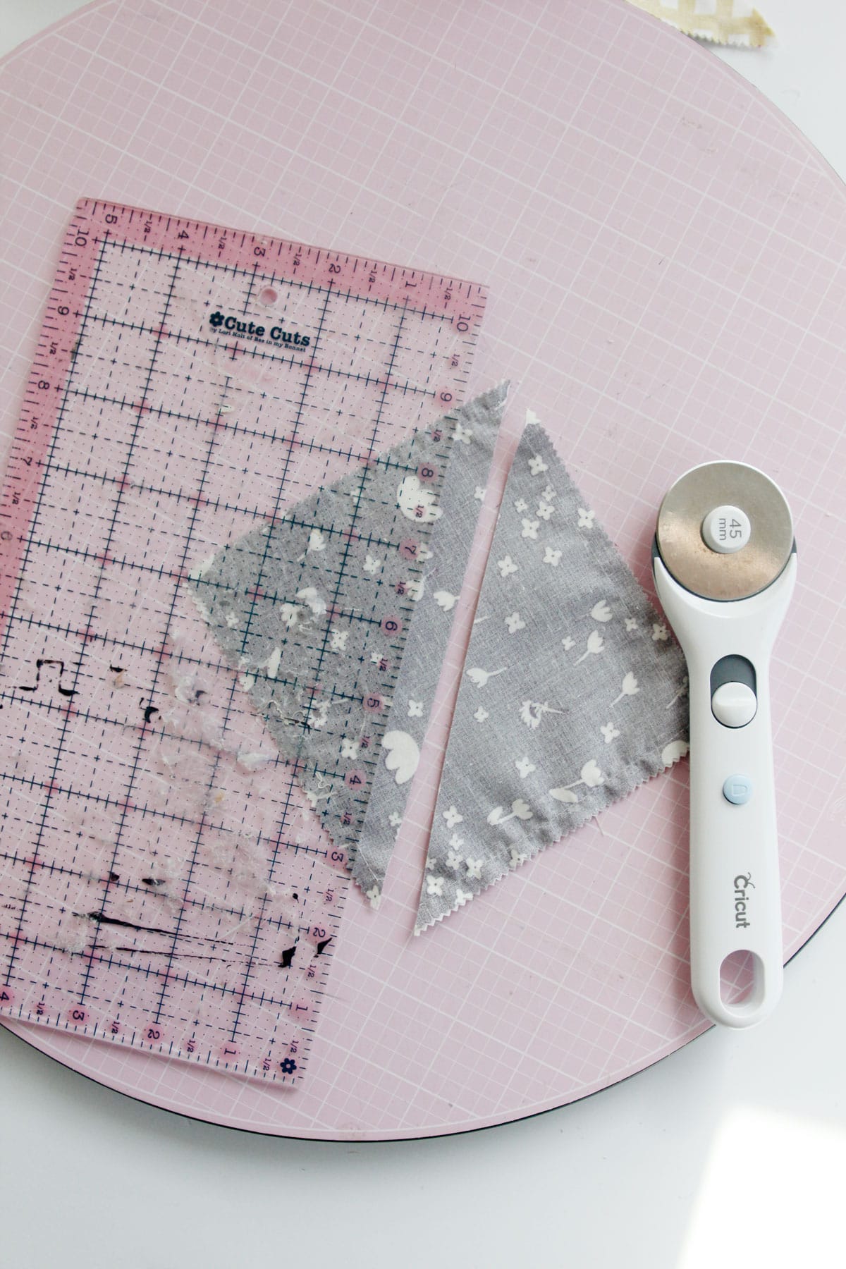 Charm Square Zipper Pouch - see kate sew