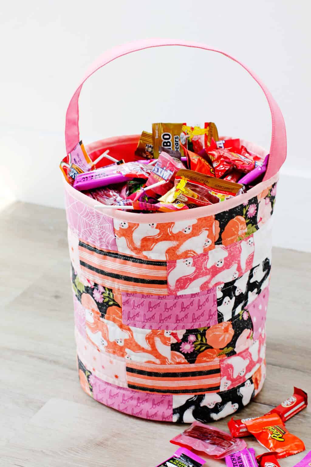 Fabric Halloween Bucket Trick or Treat Bag Pattern - see kate sew