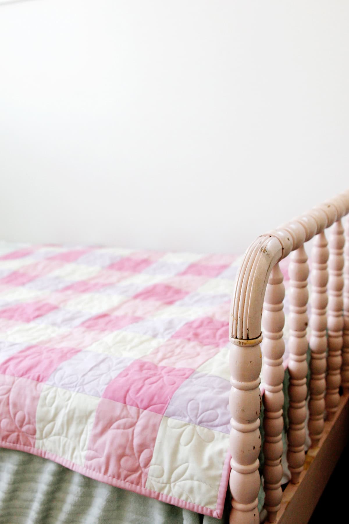 Buffalo Plaid Quilt Pattern - FREE charm square quilt - see kate sew