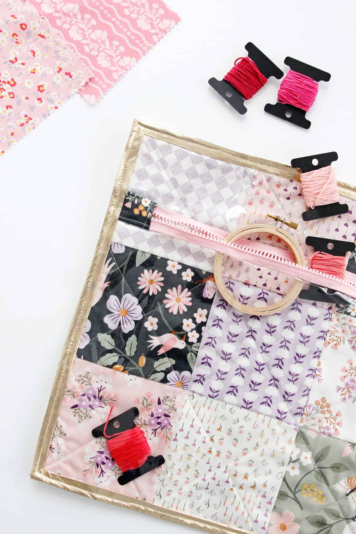 Clear Front Project Case with a Zipper - see kate sew