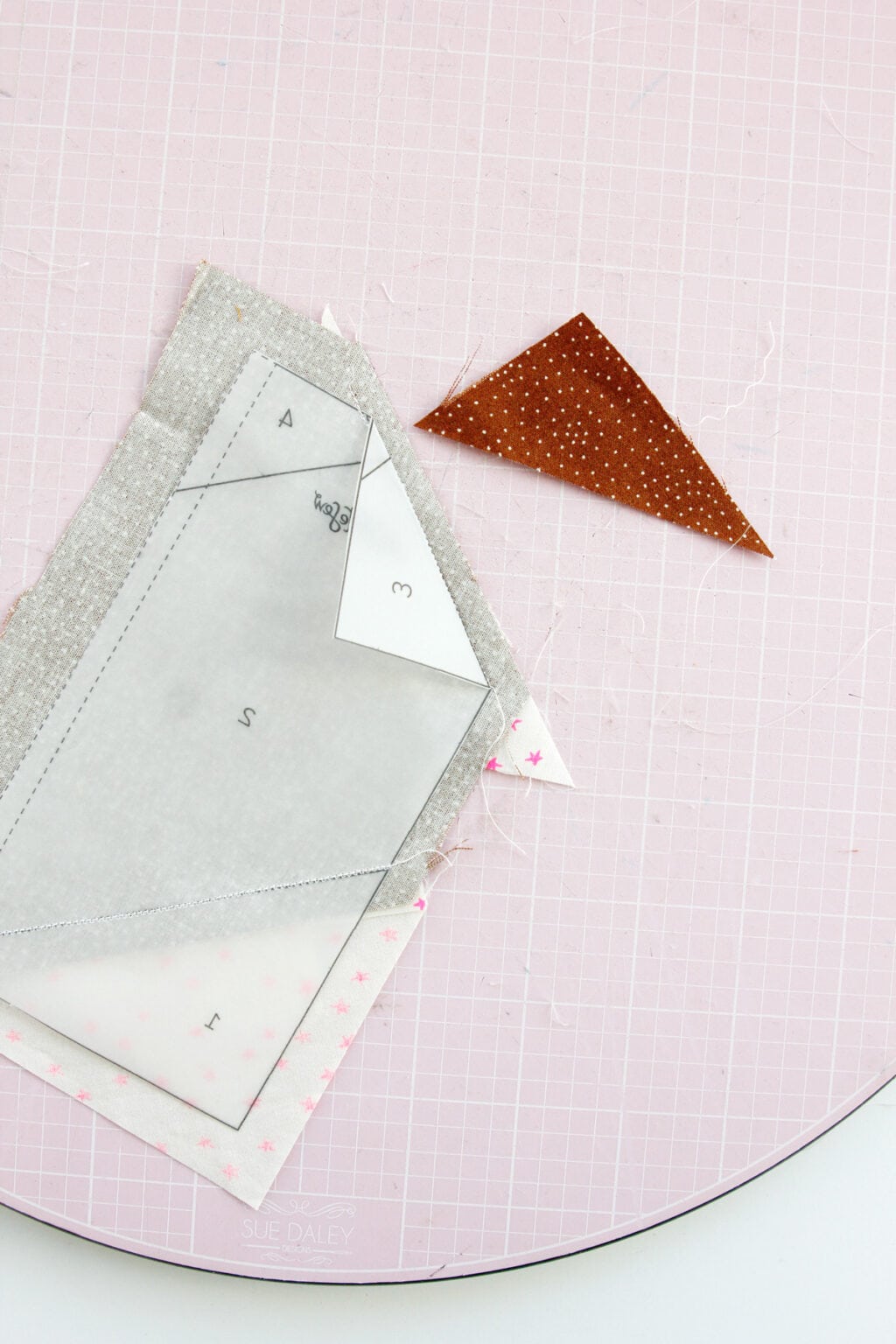 Foundation Paper Pieced Heart Quilt Block with FREE Pattern - see kate sew